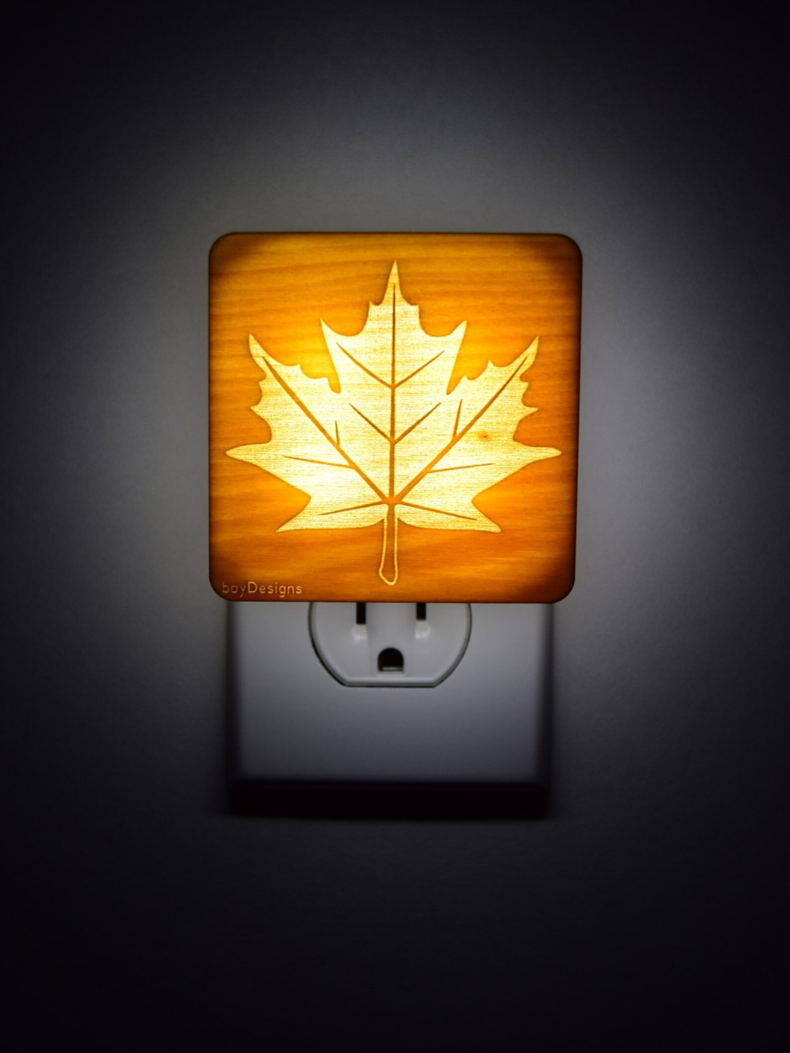 Maple Leaf Nightlight Canada Nature Rustic Cabin Wooden - Etsy