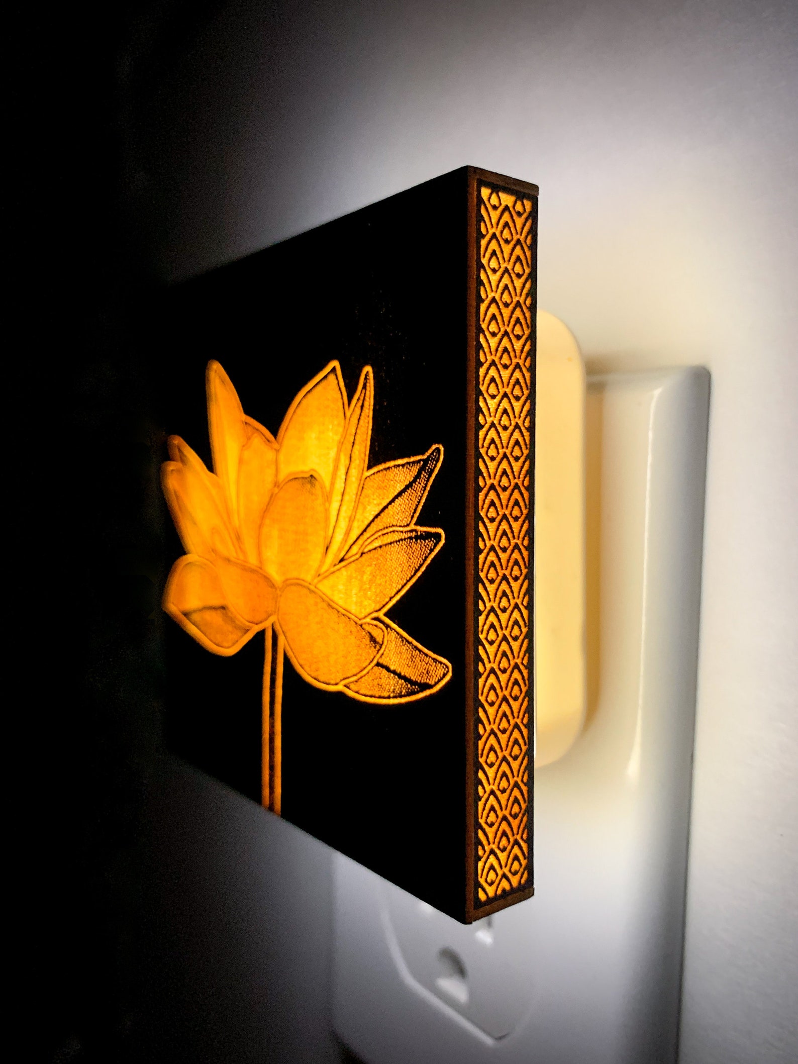 The Lotus night Light Lotus Flower Art Prints Lotus Seeds - Etsy