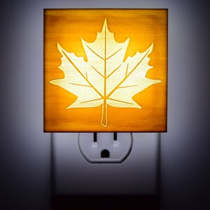 Maple Leaf Nightlight- Canada - Nature - Rustic Cabin- Wooden -light ...
