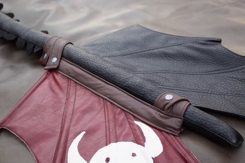 Toothless Tail. How to Train Your Dragon. Black AND Red Fins. Dragon ...