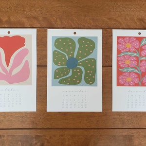 Retro Groovy Floral Art Wall Calendar 2025 Retro Floral Mini Desk ...