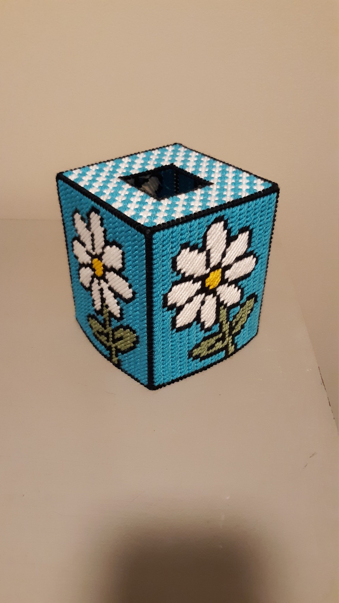 Daisy Tissue Box Cover - Etsy