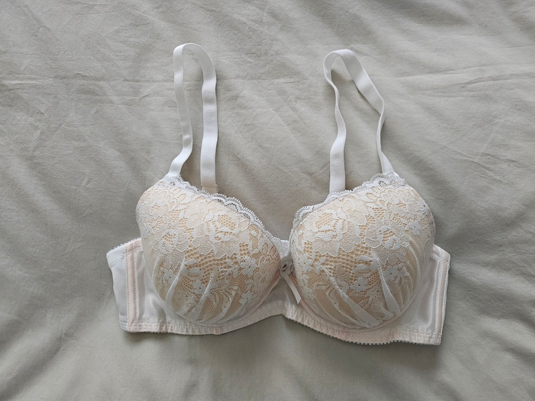 Vintage New Old Stock Bra From Japan (size 12B Aus & 34B UK/US, Japan ...