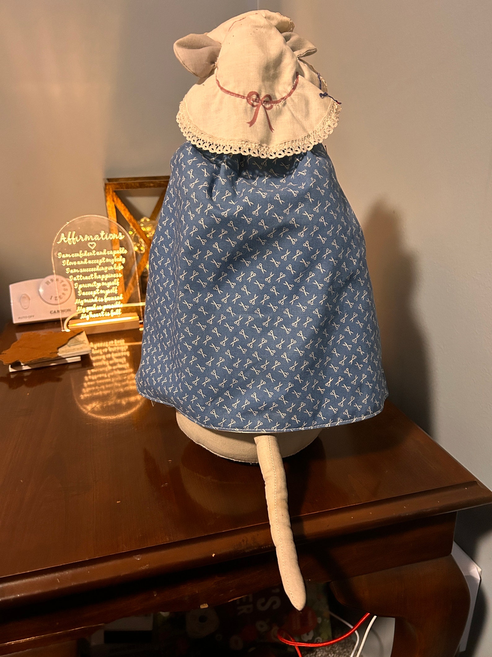 Sewing Caddy Mouse Granny Doll Pockets Happy Stitching From Concord ...