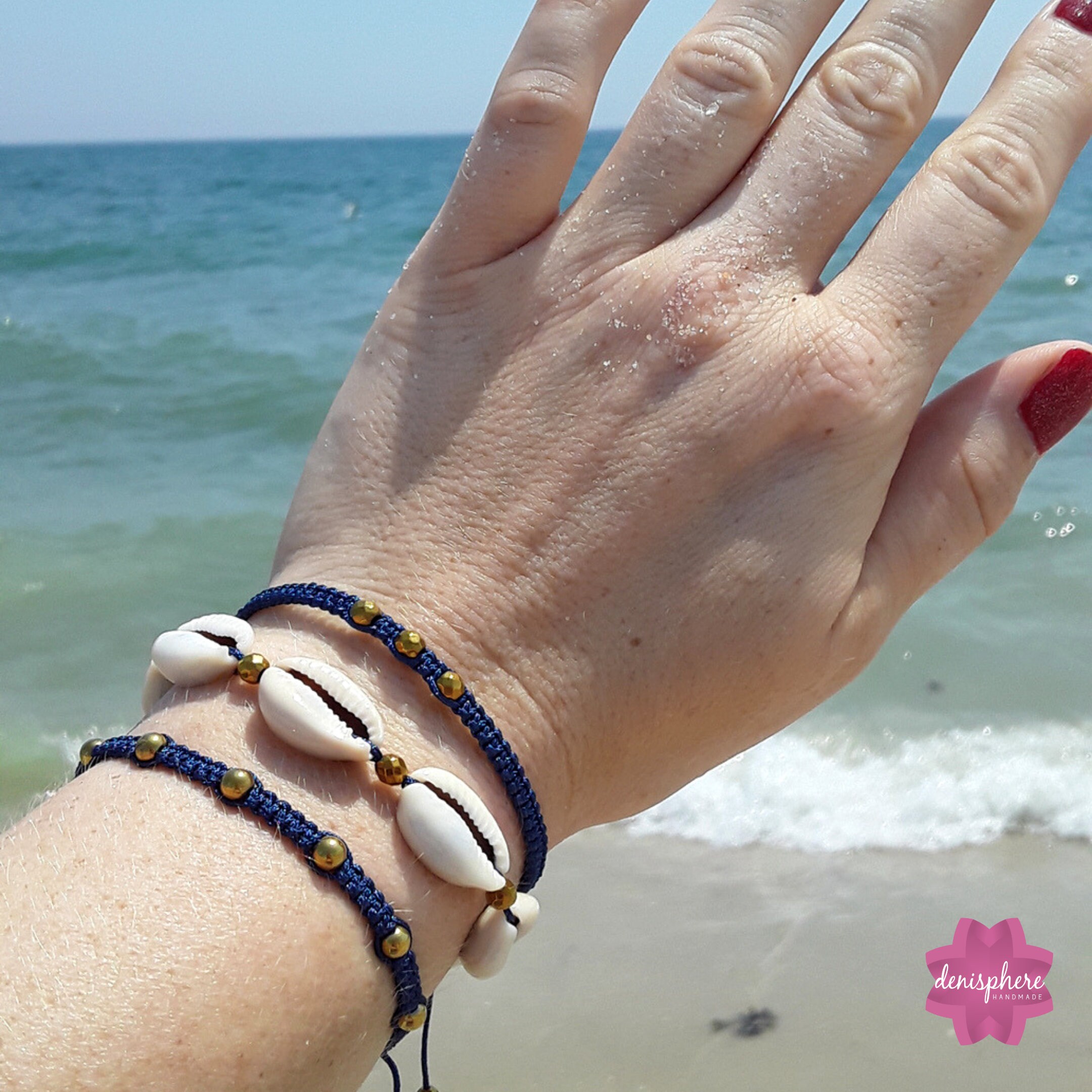 COWRIE SHELL BRACELET hematite beads gold silver / shells / cord ...