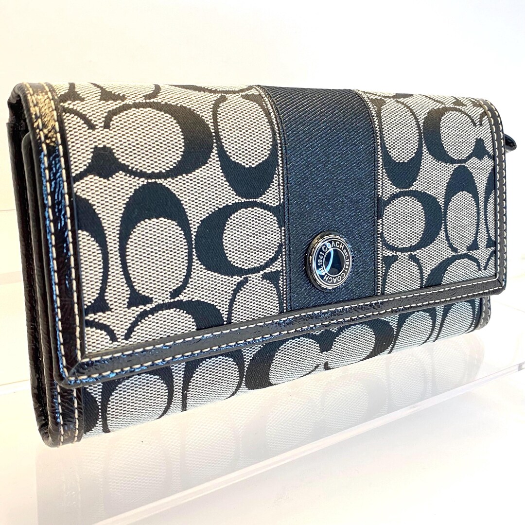 Coach Signature Leather Patent Trim Trifold Wallet With Checkbook Cover ...