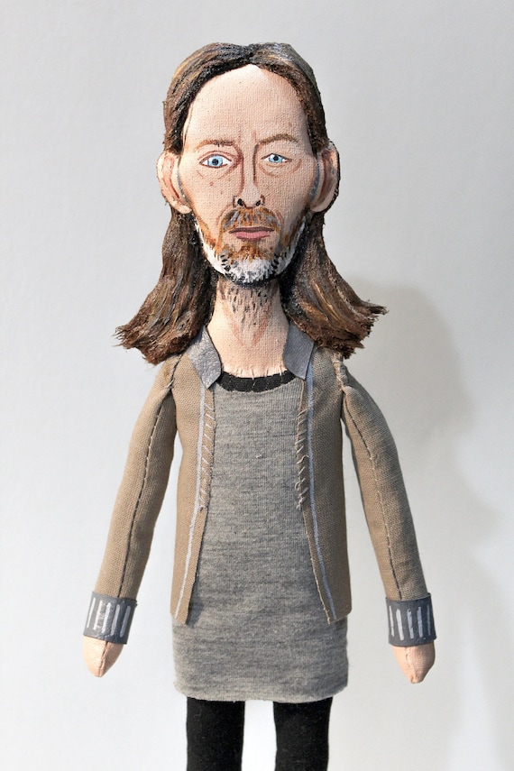 Figurine Carton Personnalisée Découpe Carton Thom Yorke En Costard ...