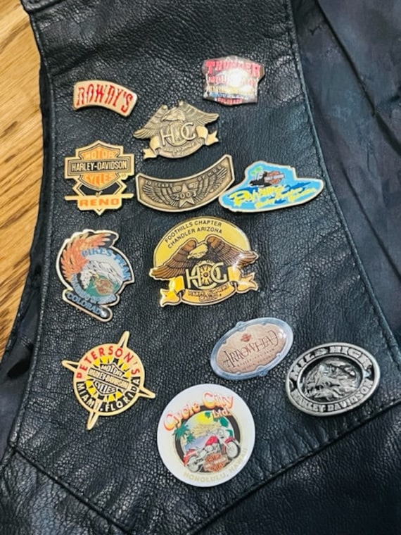 Harley Davidson Motorcycles Vest Leather XL pins pinb… - Gem