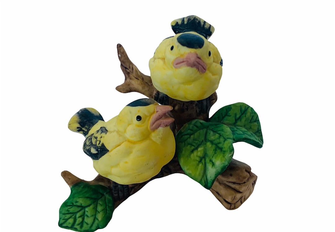 LEFTON GOLDFINCH FIGURINE Vintage Bird Lark Bunting Gold Finch Baby ...