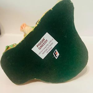 Pig Figurine Anthropomorphic Corbridge Piglet Flambro Piggin BOX Greedy ...