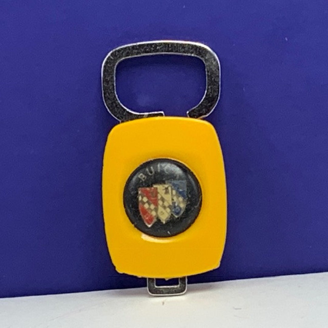 CLASSIC AUTOMOBILE KEYCHAIN Key Chain Vintage 1970s Auto Car ...