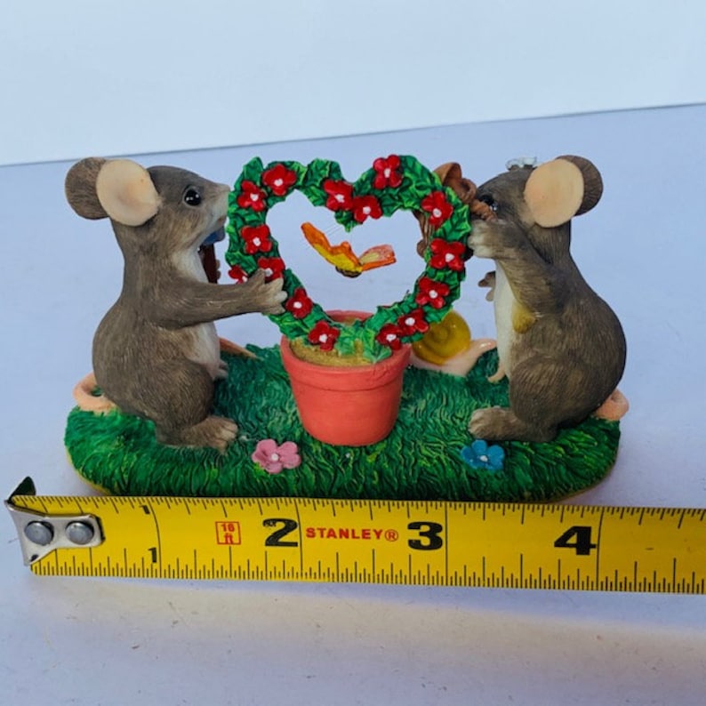 CHARMING TAILS FIGURINE Tales Mouse Mice Miniature Sculpture - Etsy