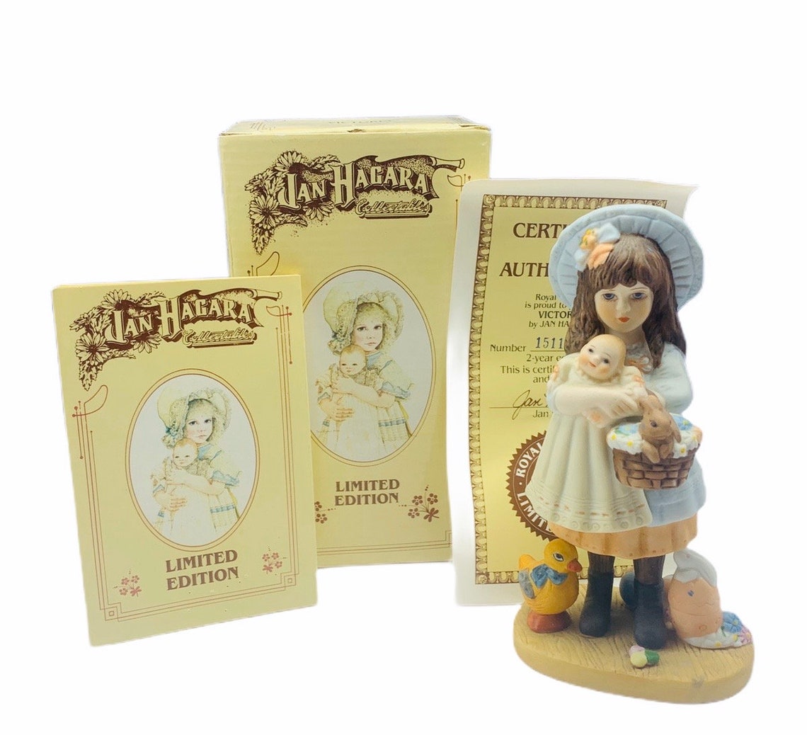 JAN HAGARA FIGURINE Vintage 1985 Porcelain Statue Victorian - Etsy