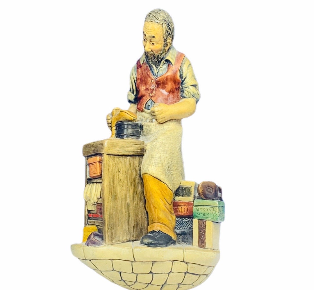 Chalkware Figurine Vtg England Naturecraft Tom Cobbler Congleton Wall ...