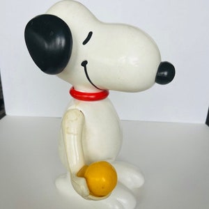 Hasbro Snoopy Game Toy Figure 1966 LARGE 14" Throwing Ball Peanuts ...