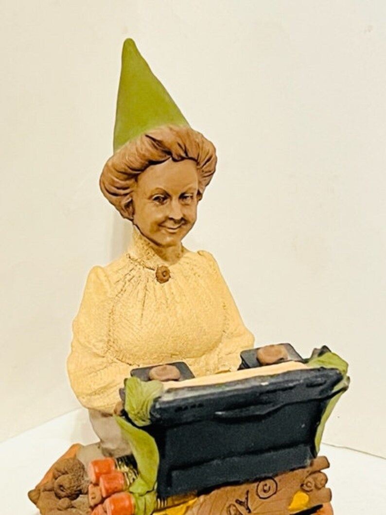Tom Clark Gnome Figurine Vtg Sculpture SIGNED Elf Cairn Friday - Etsy
