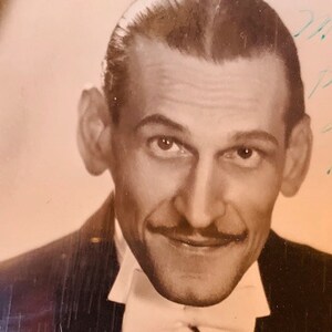 MAGICIAN PHOTOGRAPH EPHEMERA 1960 Vintage Wall Hanging Photo Decor ...