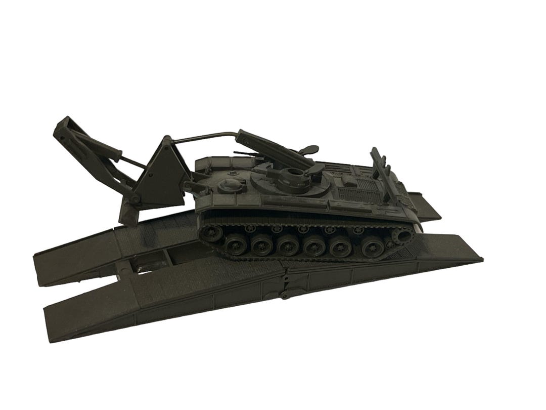 Austria DBGM Plastic Military Tank Vehicle Army War Tracks Trailer ...