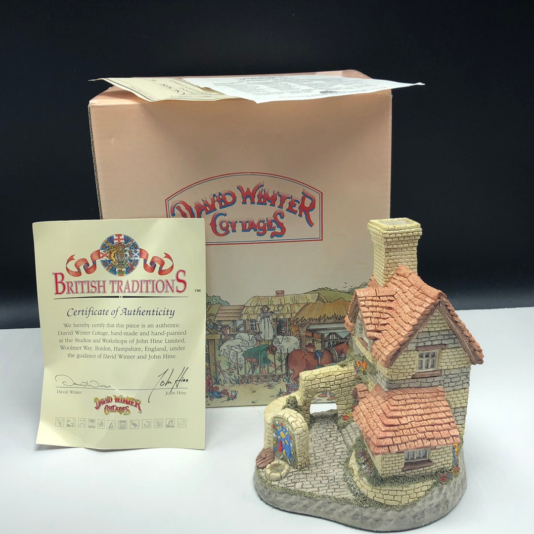 DAVID WINTER CASTLE 1989 Cottage Vintage Figurine Statue Sculpture ...