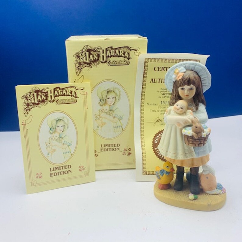 JAN HAGARA FIGURINE Vintage 1985 Porcelain Statue Victorian - Etsy