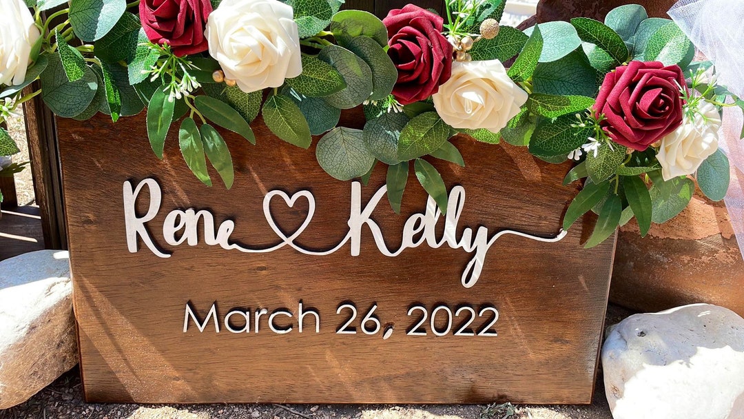 Wedding Day Name Sign With Names and Date. - Etsy