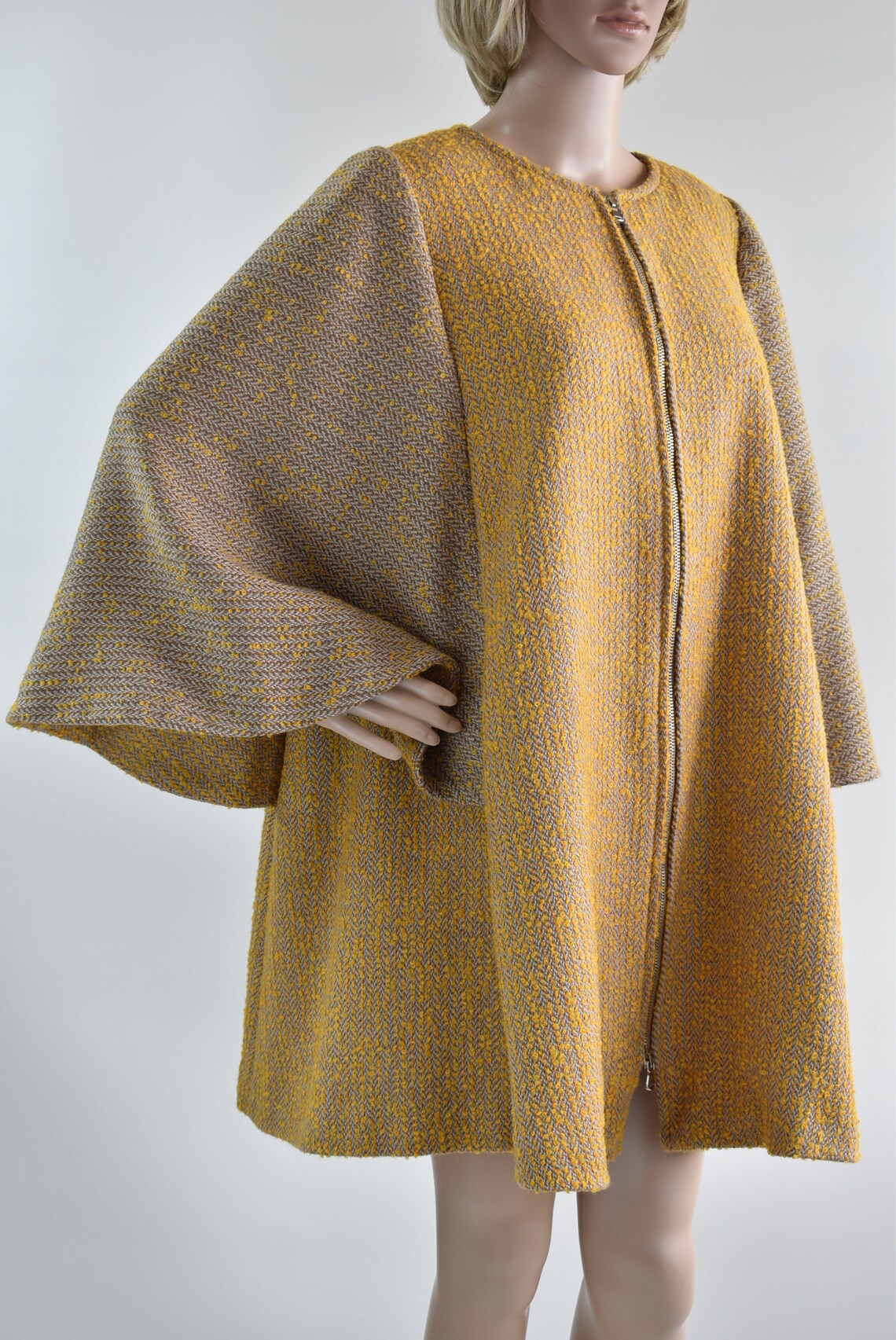 WOOL WOMAN COAT Bouclé Wool Cape Two-colored Wool Cape - Etsy