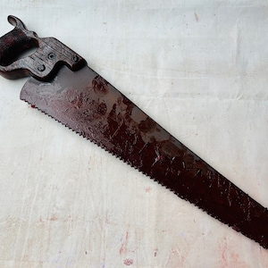 Customized Bloody Hand Saw Vintage Horror Movie Prop PU Hacksaw ...