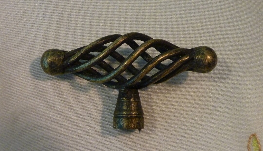 Vintage Metal Knobs - Scrolled Ornate Handles - 4 Dresser Knobs ...