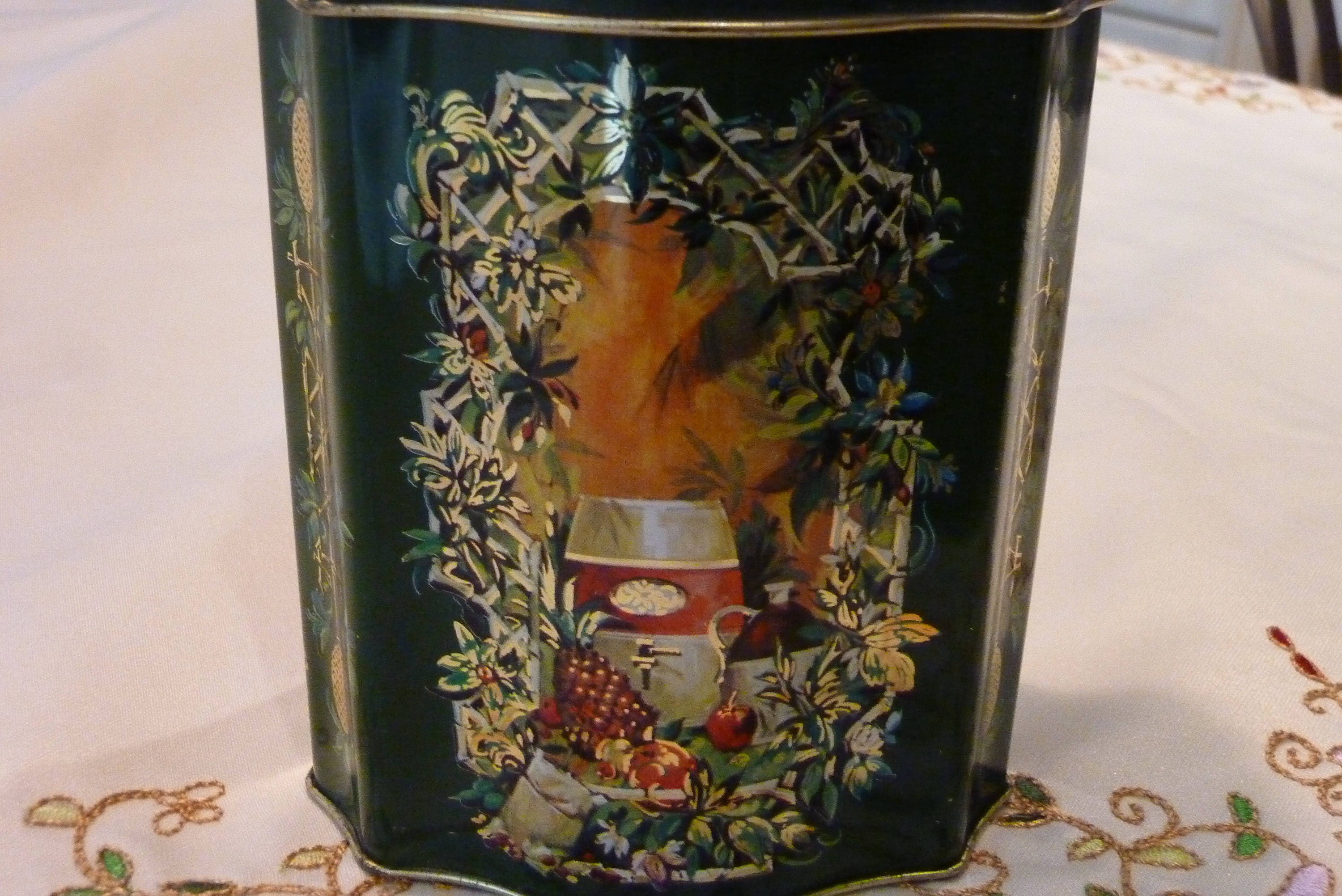 Vintage Tin Box - Exclusively Made for Avon ~ Green and Gold Tones ...