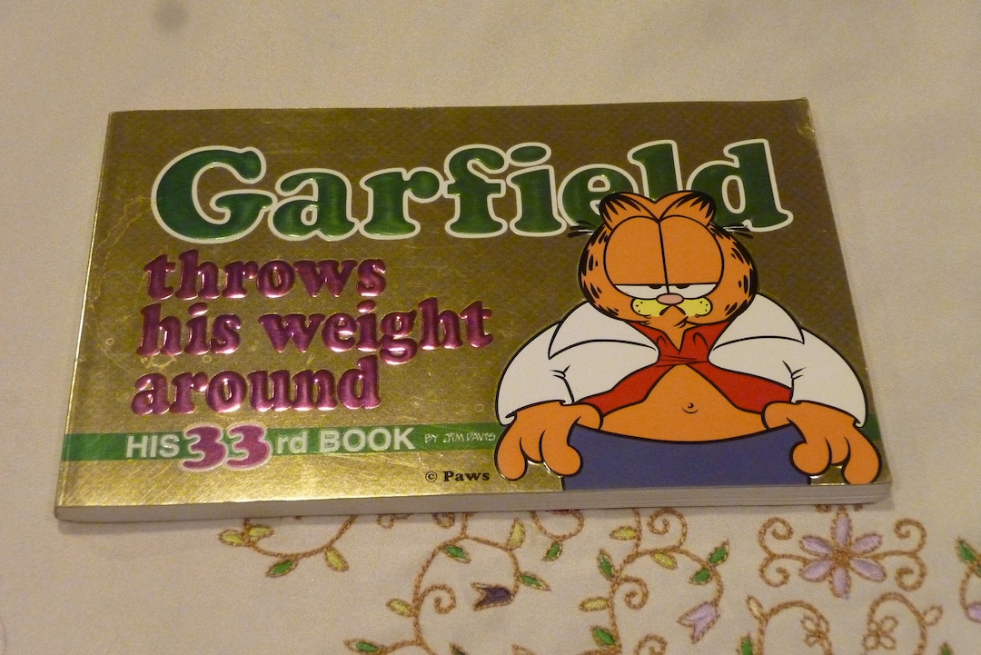 Vintage Garfield Comic Book - Throws His Weight Around - Cat Comic Book ...