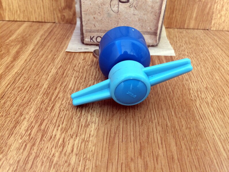 Vintage Can Opener Bottle Opener Original Box Rotary Can Opener Old Can ...