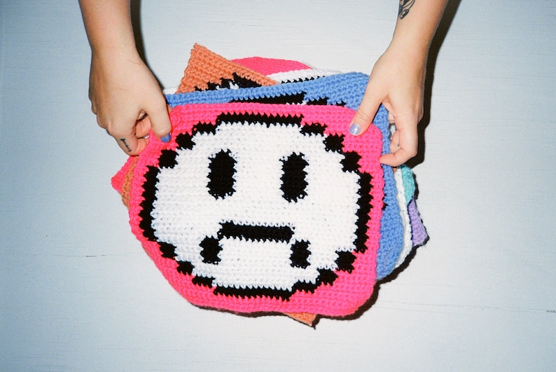 Computer 8 Bit Sad Face Crochet Pattern / Granny Square Tapestry ...