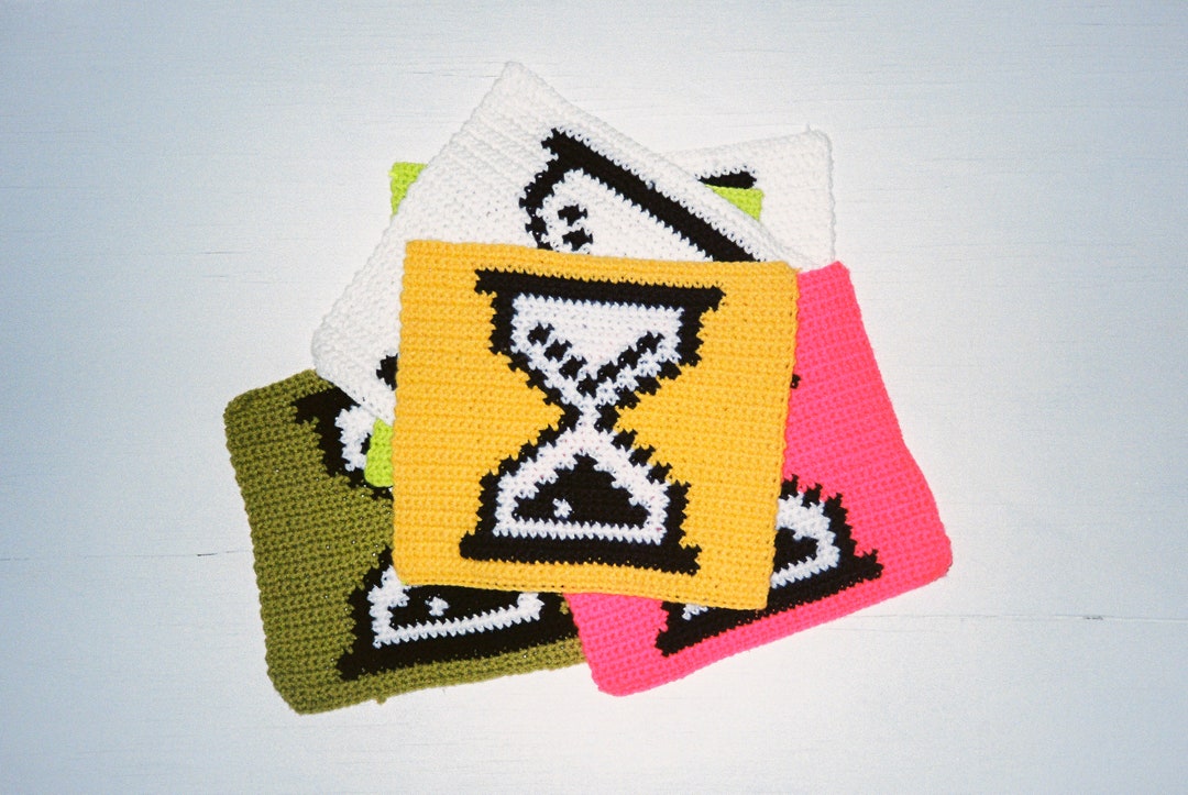 Computer Hourglass Crochet Pattern / Granny Square Tapestry Pattern - Etsy