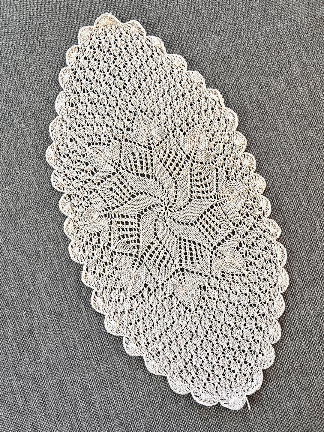 Vintage Knitted Doily, Ecru Oval Doily With Pinwheel and Scallop ...