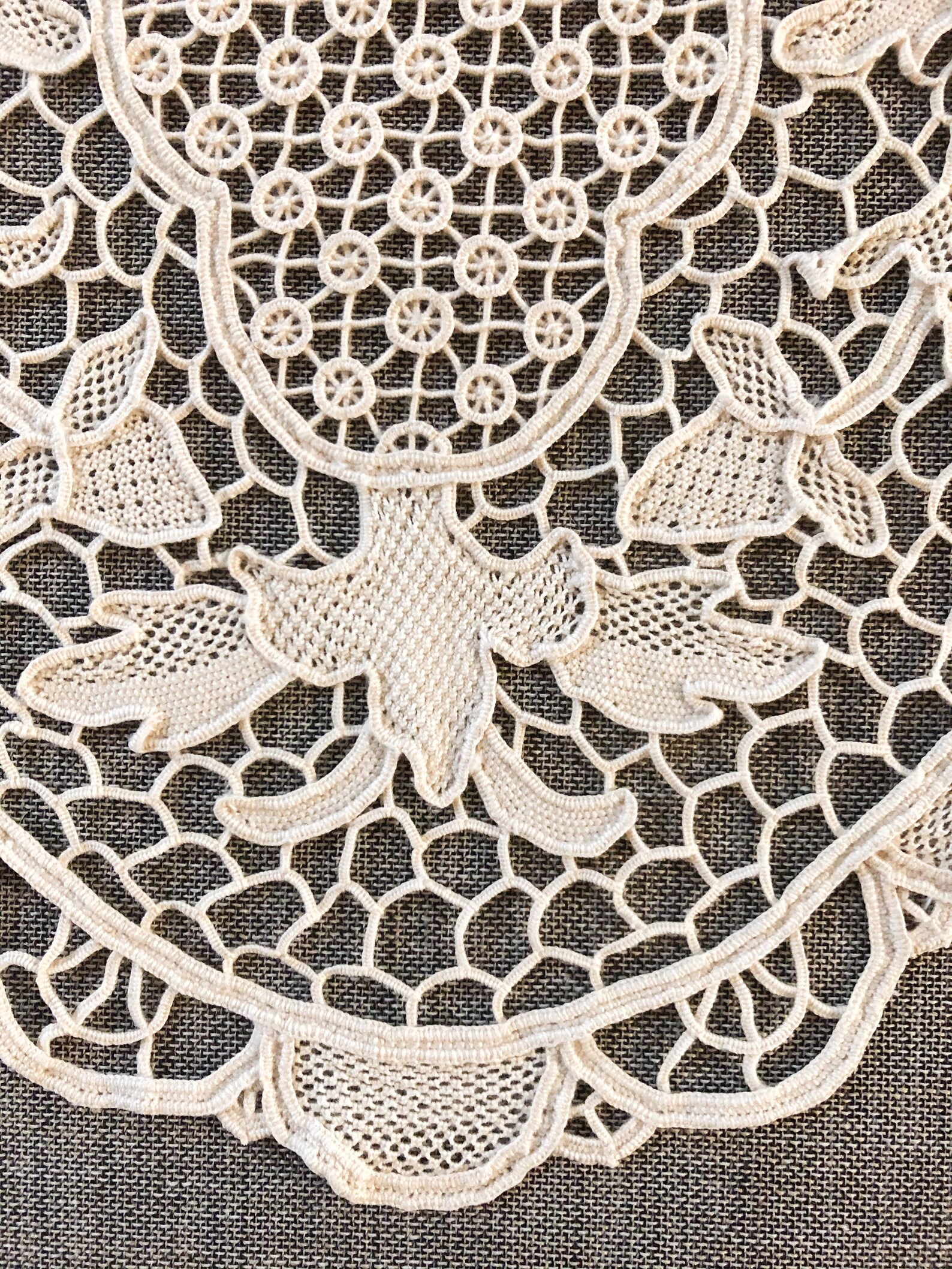 Vintage Lace Doily needle lace doily oval ecru doily vintage | Etsy