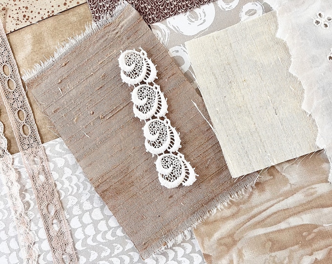 Mixed Fabric Textile Pack, Ash Gray With Red 7 Fabric Pieces ...