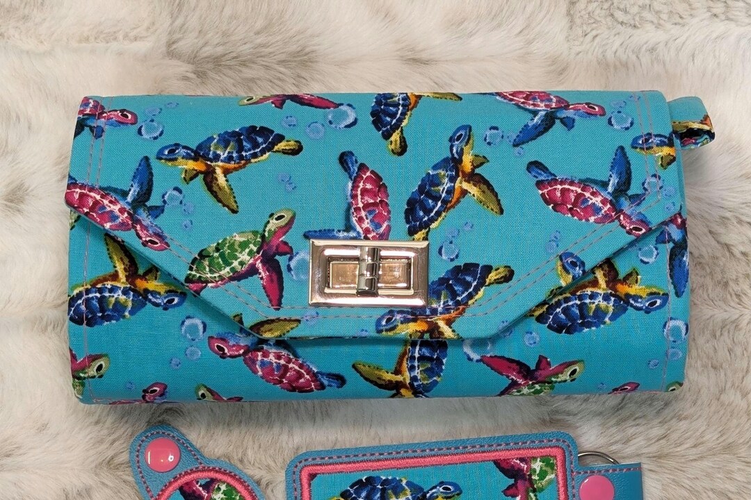 Sea Turtle, Made to Order Wallet, Cluth, Wristlet, Turtle, Turtles - Etsy