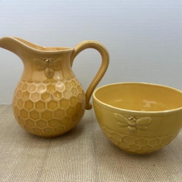 Bee Pitcher - Etsy
