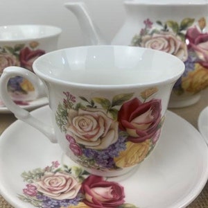 10 Pc. Vintage Rose China Tea Set, Gorgeous Tea Set With Rose/floral ...