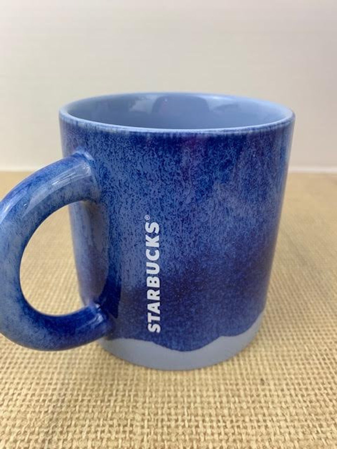 2022 Starbucks 14 Oz Blue Ombre Mug, Starbucks Two Tone Blue Ombre ...