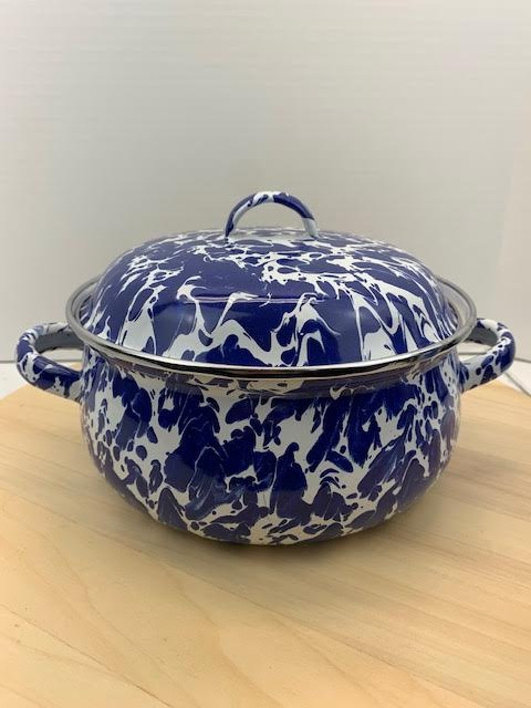 4 Quart Golden Rabbit Enamelware Dutch Oven, Cobalt Swirl Dutch Oven ...