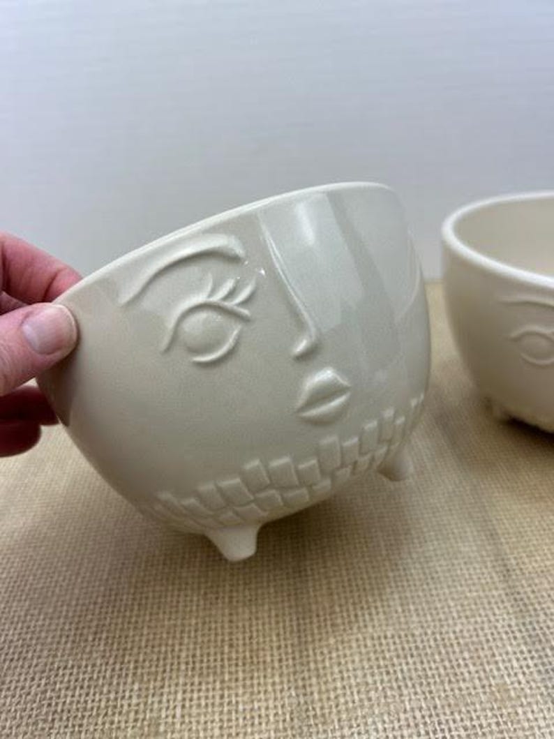Set of 2 HD Designs Footed Cream Face Bowls, Cream Bowl With Face Motif ...