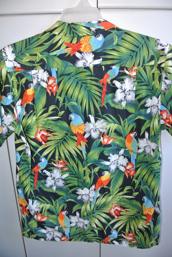 Hawaii Mens Medium Cockatiels & Parrots in the Fore… - Gem