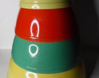 Mid Century Vintage Pyrex Glass Primary Colors Bowl Set of Four ...