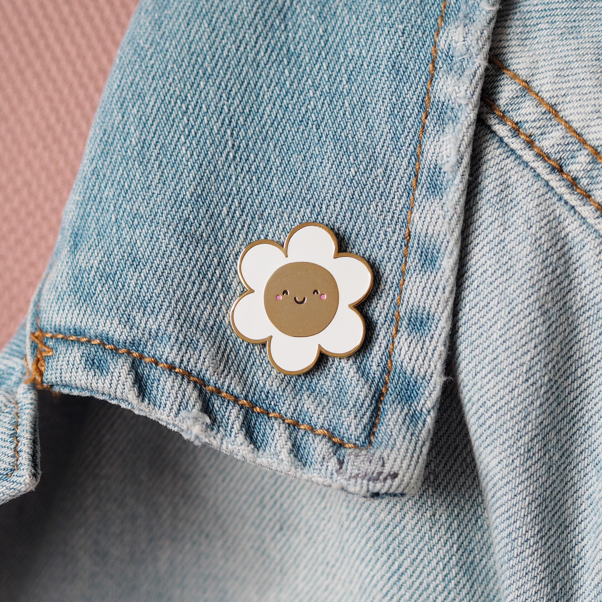 Happy Daisy Enamel Pin - Etsy