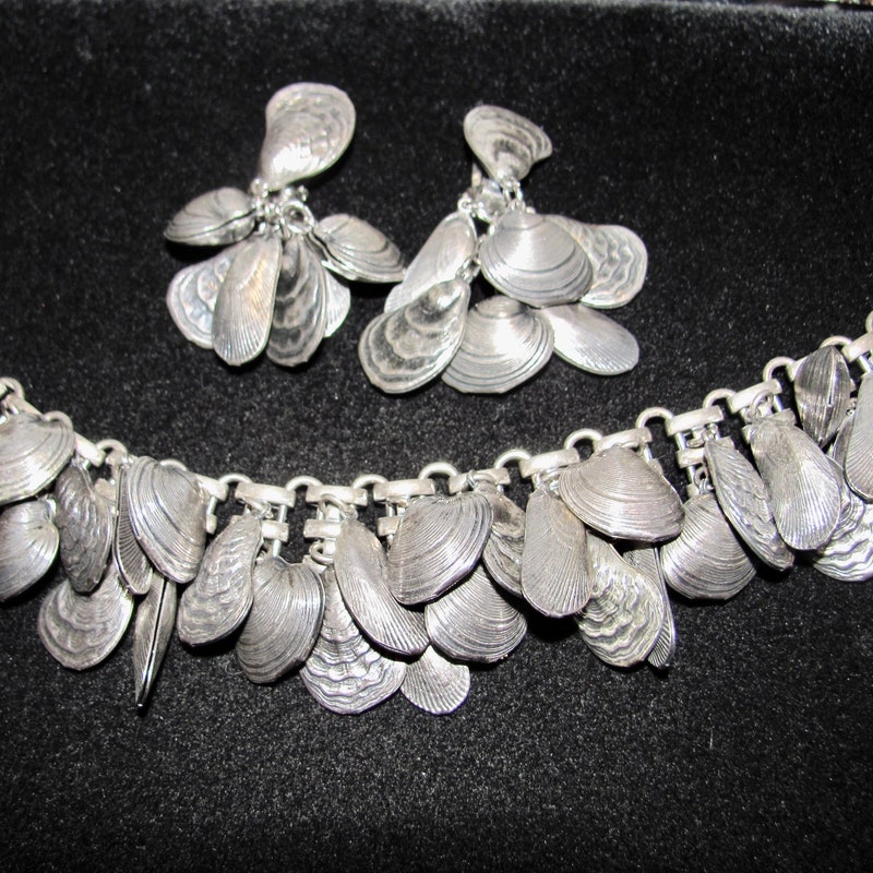 Shell Charm Bracelet - Etsy
