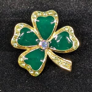 Vintage AVON St. Patrick's Day Green Shamrock Clover Gold Tone Brooch ...