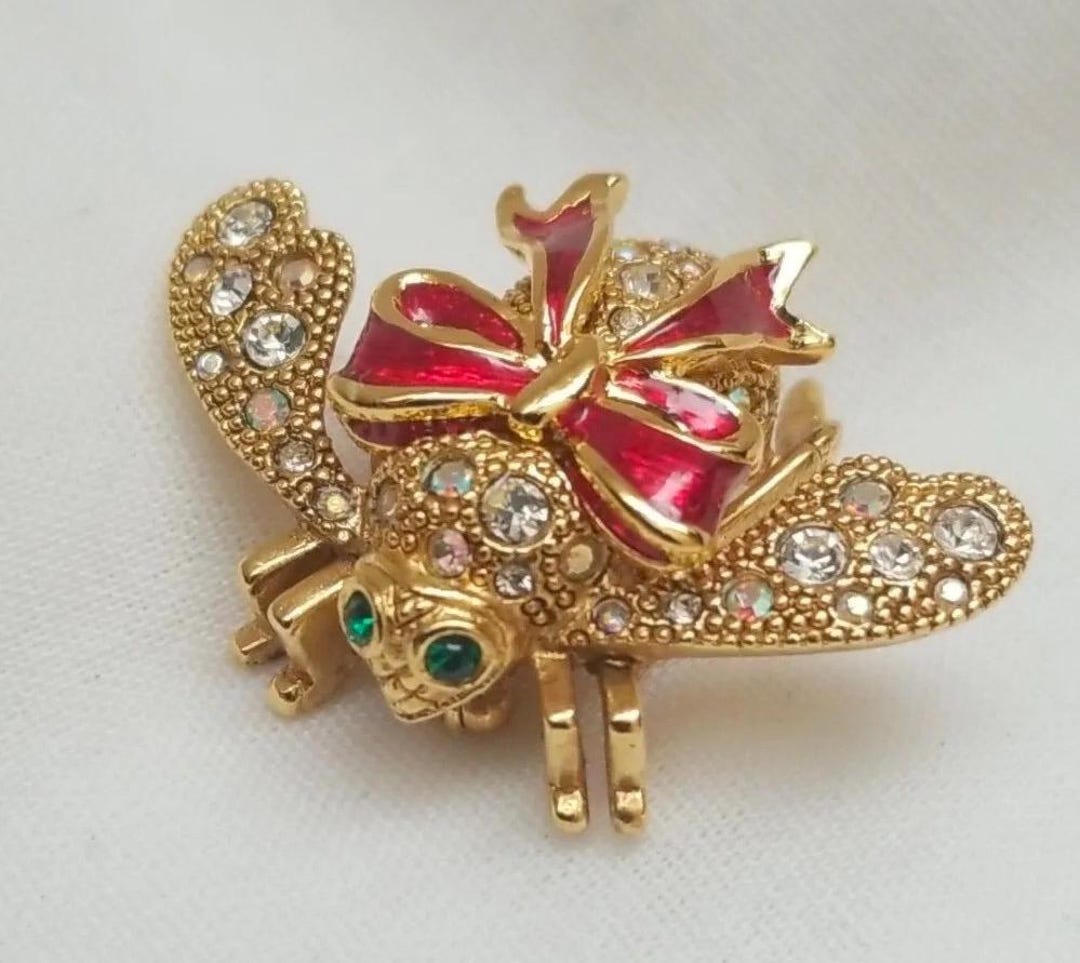 JOAN RIVERS Holiday Christmas Bee Brooch Pin Red Bow Gold Plated ...