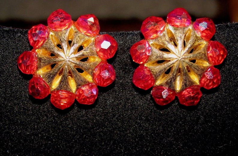 Gorgeous CROWN TRIFARI Signed Ruby Red Aurora Borealis and - Etsy