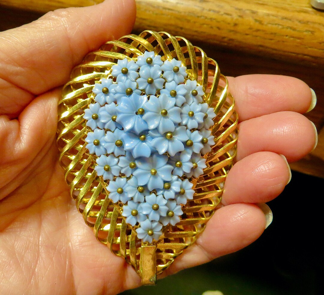 MIRIAM HASKELL Frank Hess Lrg. Cornflower Blue Wired Glass Flowers Pin ...